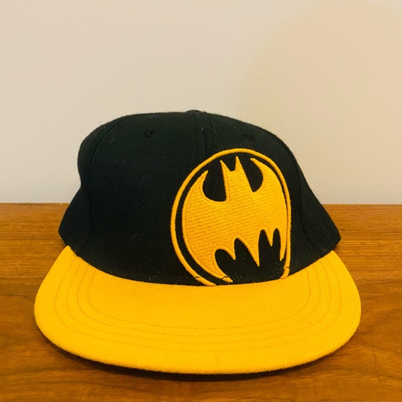 DC Comics | Accessories | Adult Small Batman Dc Comics Vintage Fitted ...